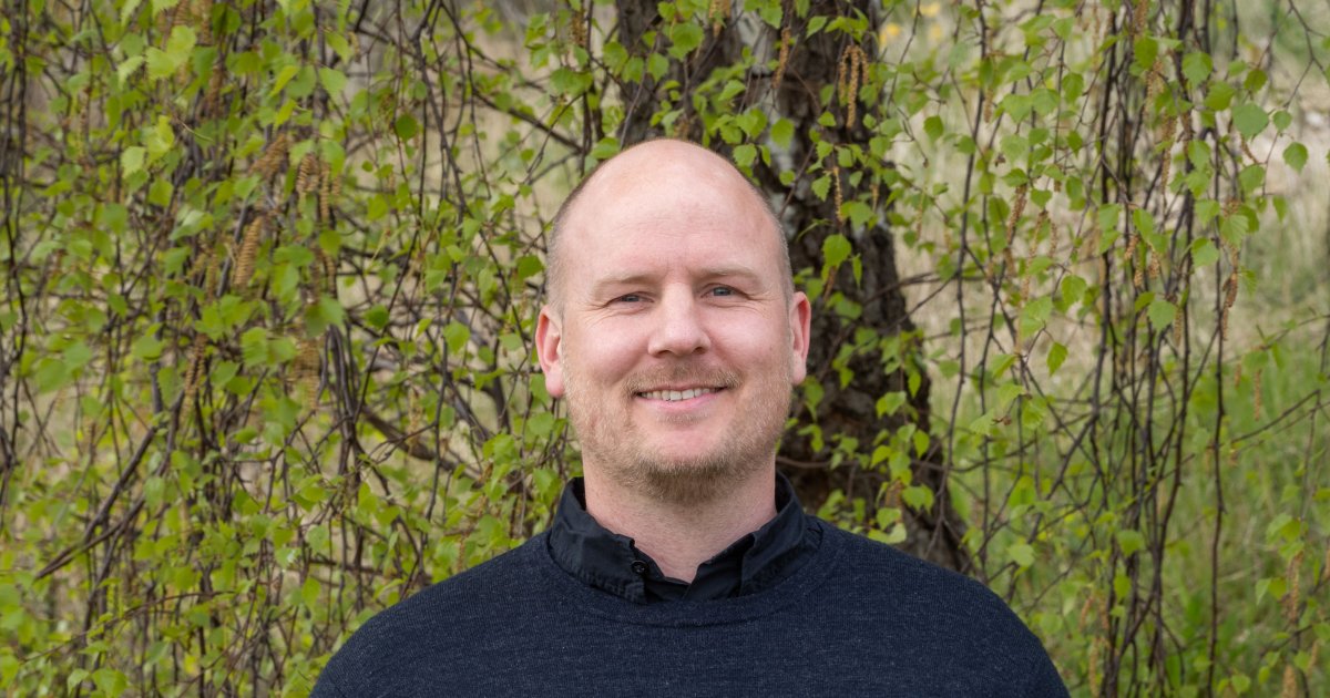 Sp vil fortsette med å prioritere elevene og lærerne i skolen ...